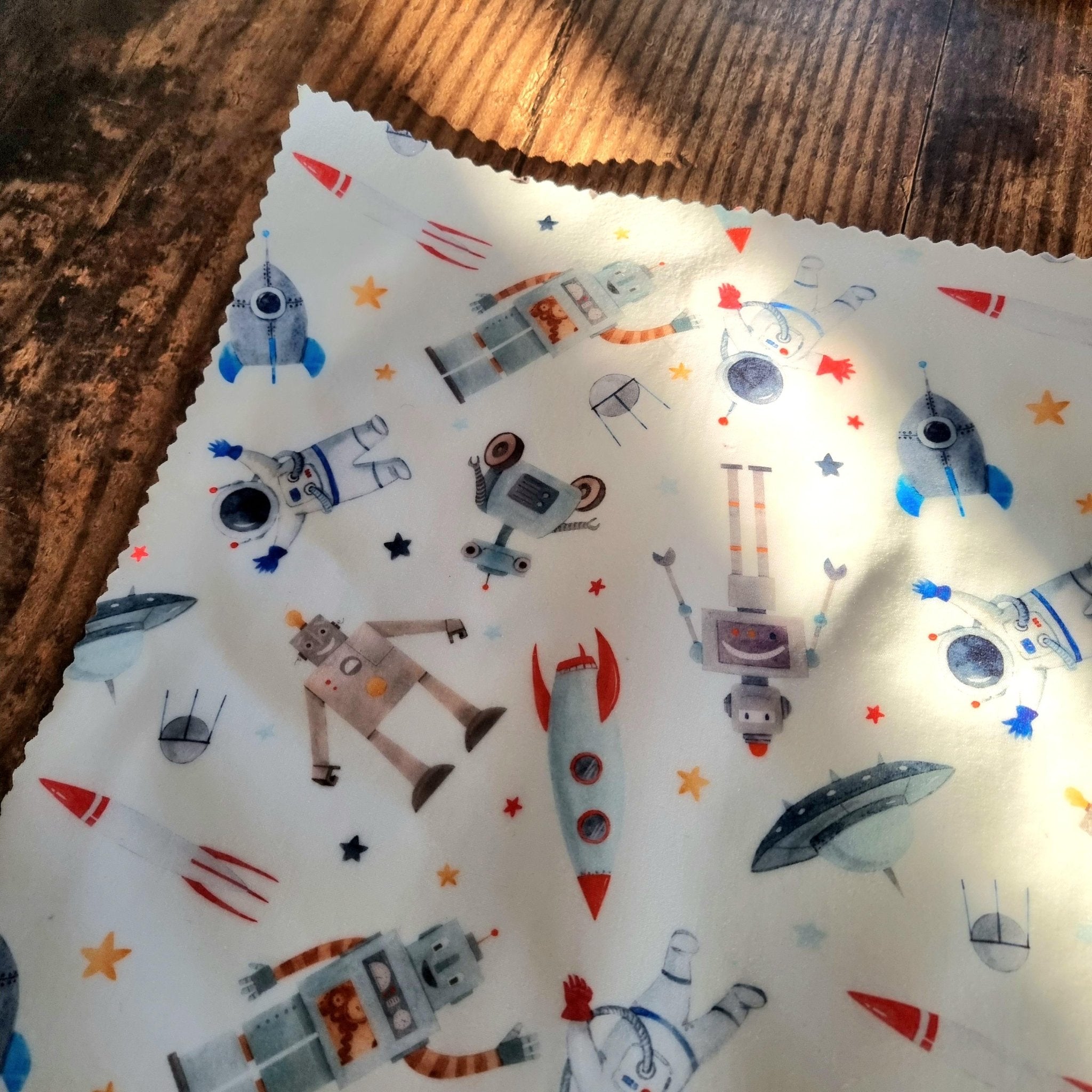 Bivoks ark - Space Robot - Queen Bee Wraps – glott.no